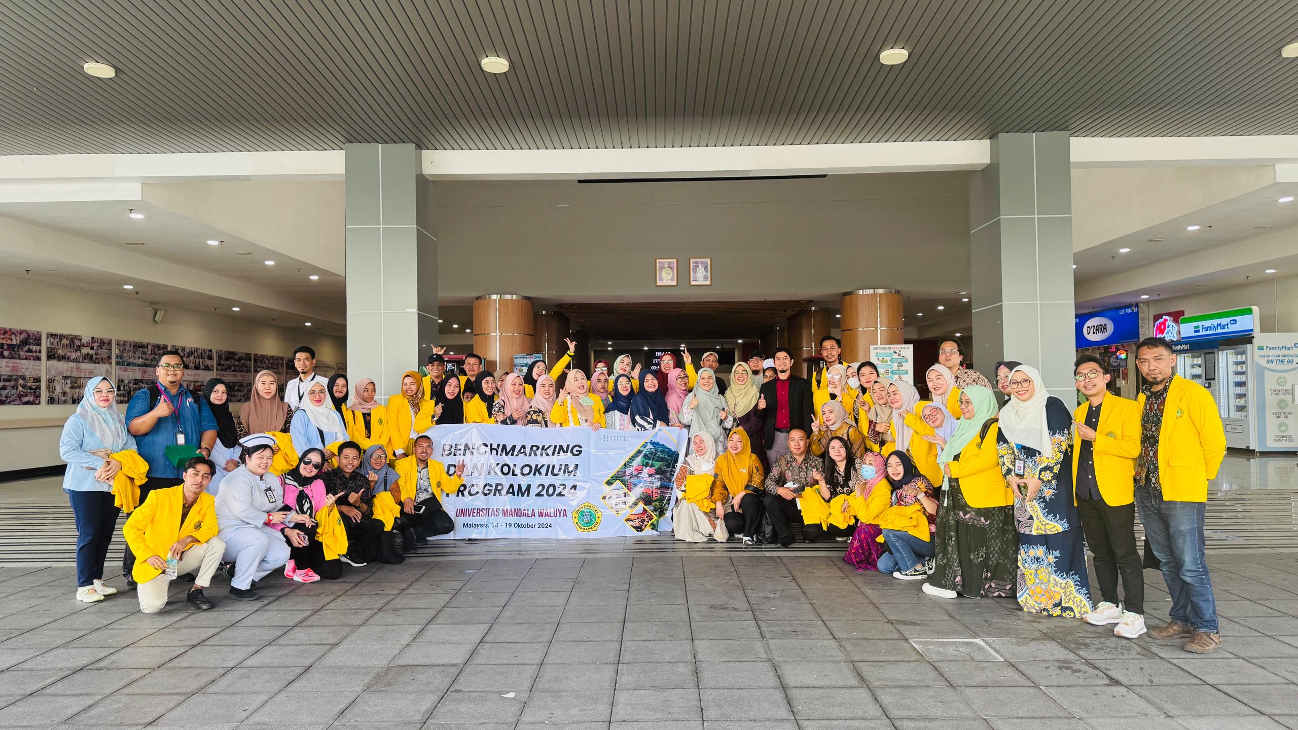 LAWATAN PENANDA ARAS UNIVERSITAS MANDALA WALUYA INDONESIA KE UNIT ...